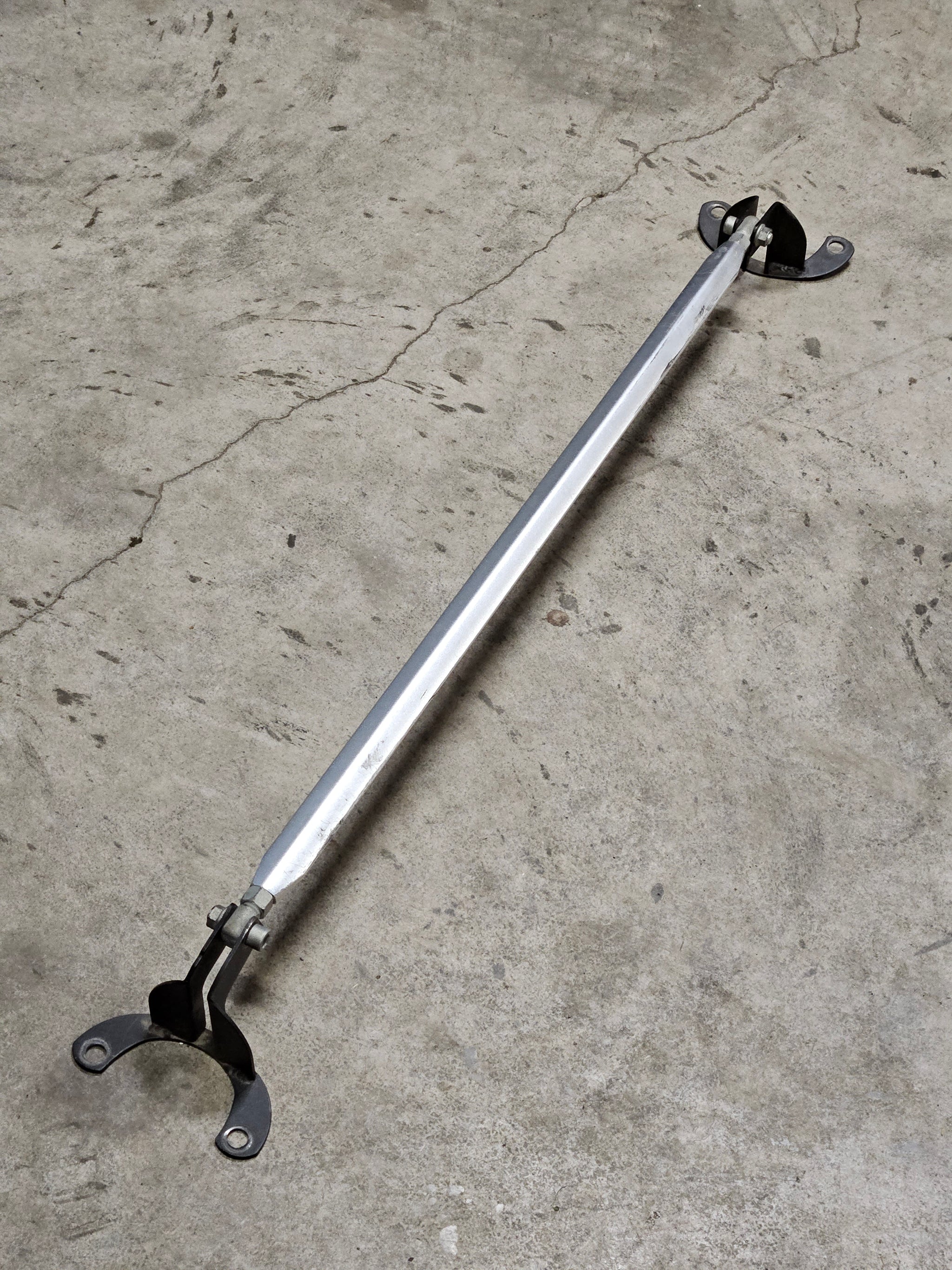 Evo 8-9 Rear Strut Bar – Black Diamond Speed Shop